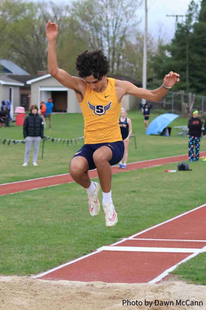 Saline Track and Field Teams Sweep SEC Red Tri-Meet - The Sun Times News