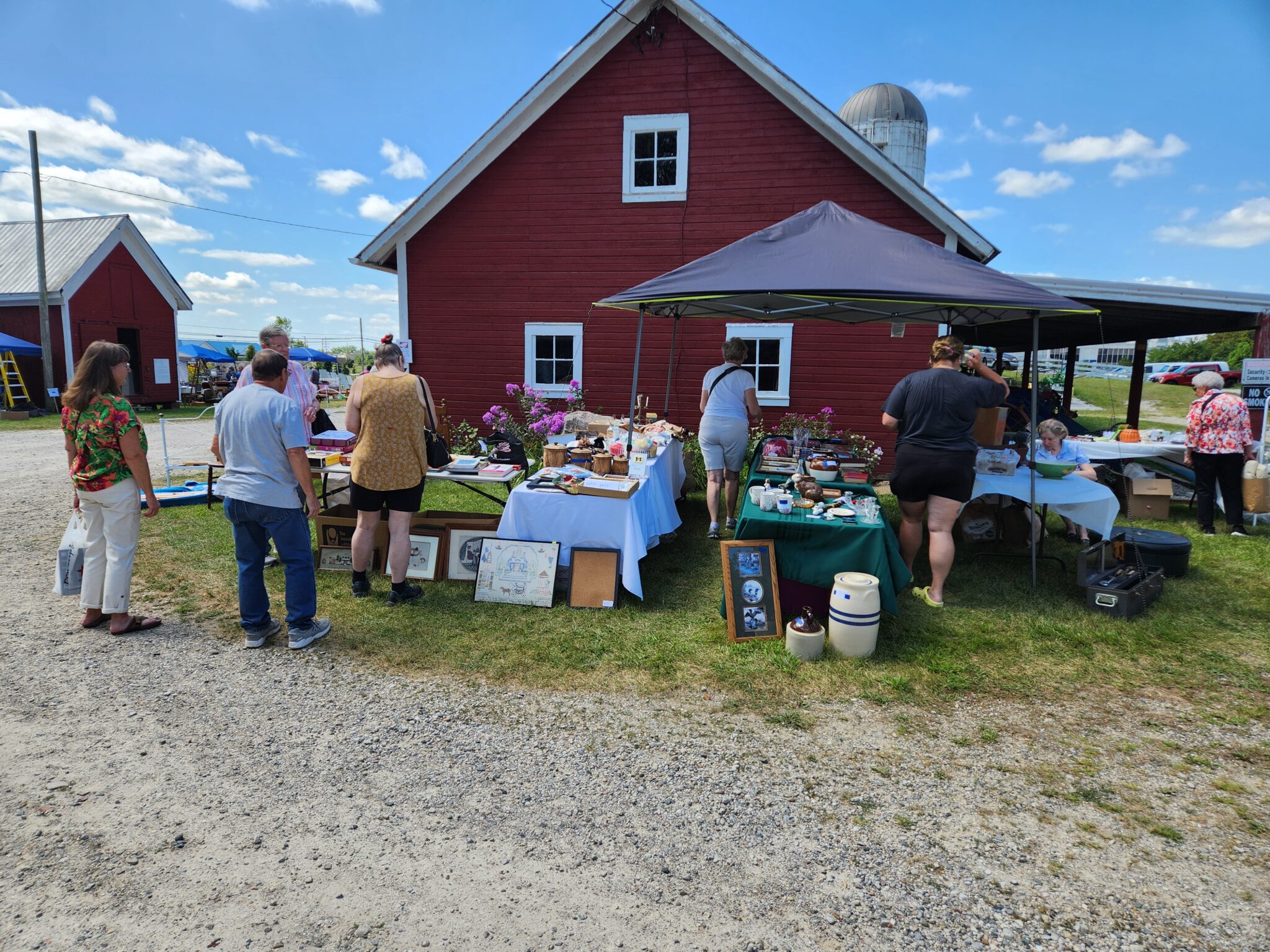 Michigan’s Longest Garage Sale Passes Through Saline - The Sun Times News