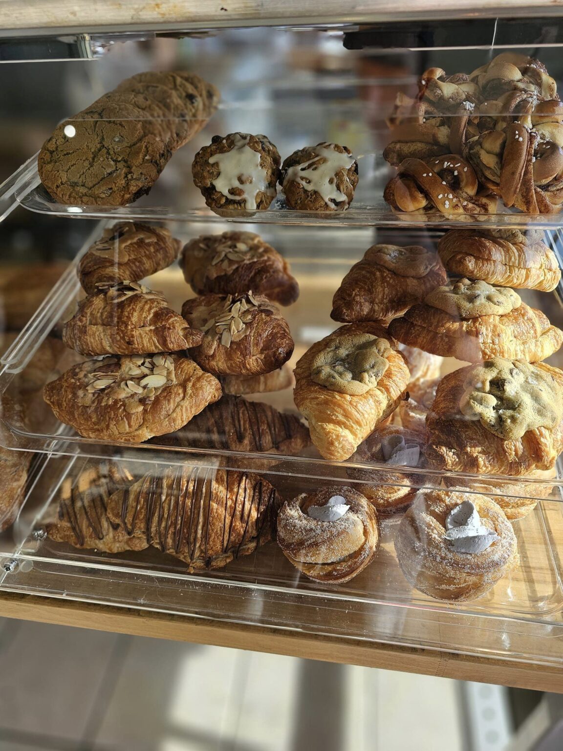 Rich Grains Bakery Is A Rising Star in Milan’s Culinary Scene - The Sun ...