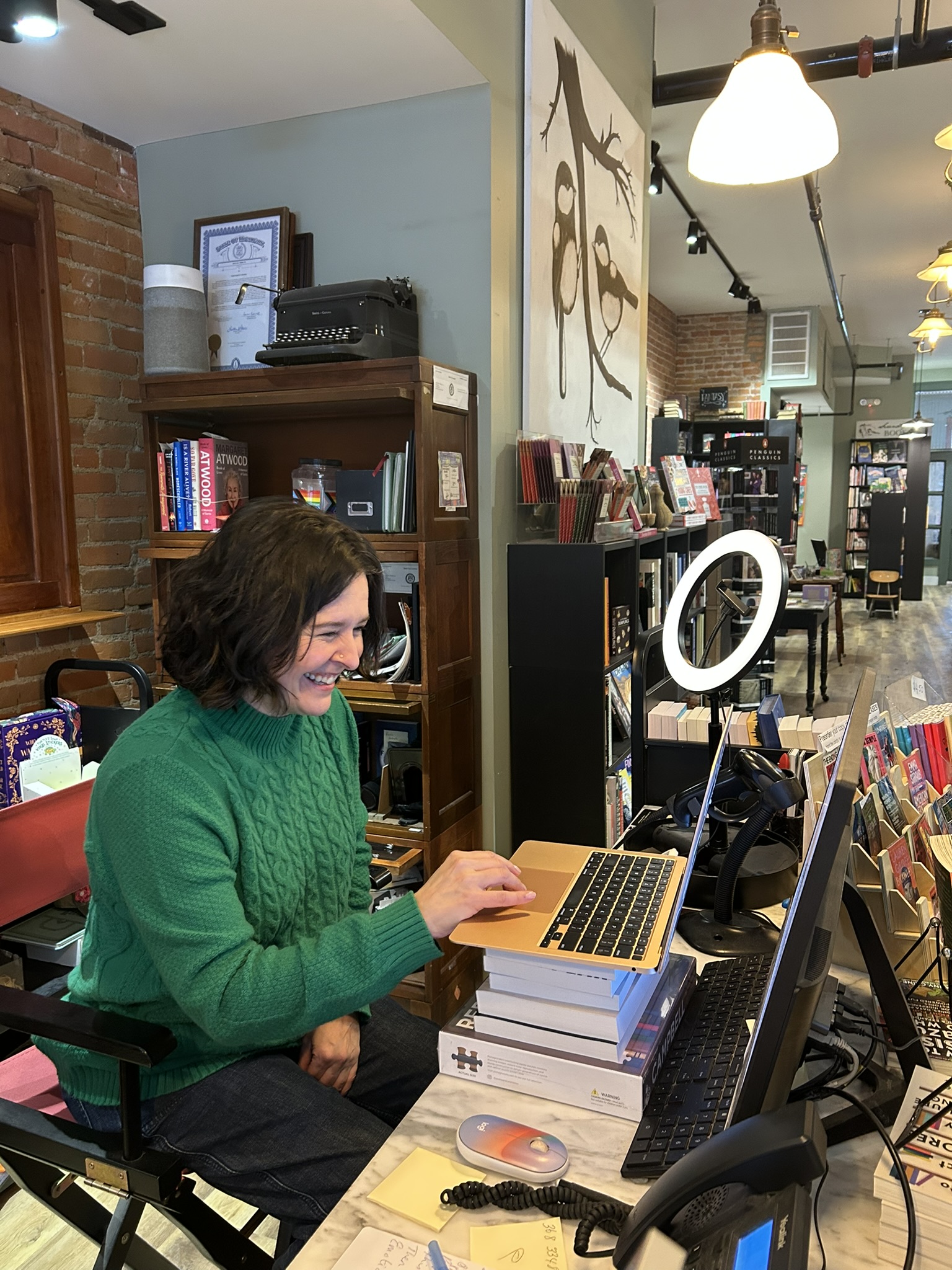 Chelsea Bookstore Featured On Kelly Clarkson Show - The Sun Times News